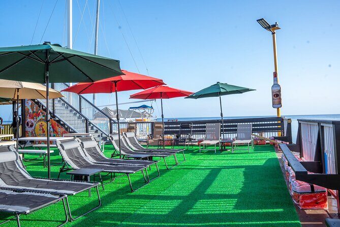 Poko Loko Floating Bar: Sunset Sips - An Honest Look at the Sunset Sips Tour