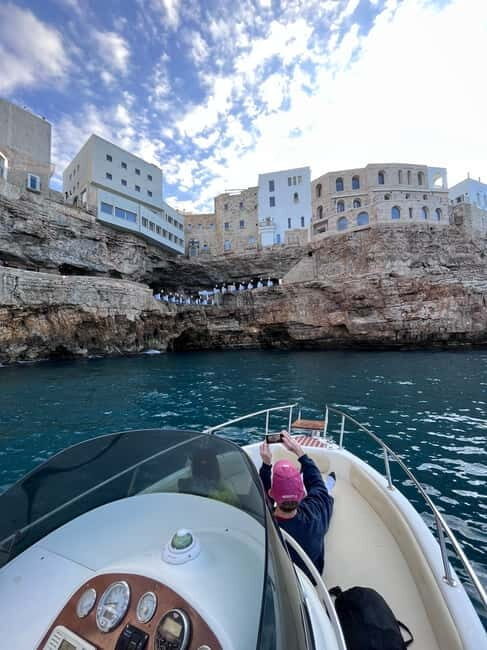 Polignano: Guided Coastline & Caves Cruise with Swim Break - FAQ