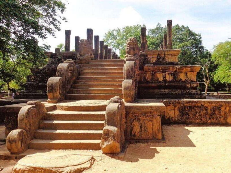 Polonnaruwa: Private Guided Cycling Tour - Key Points