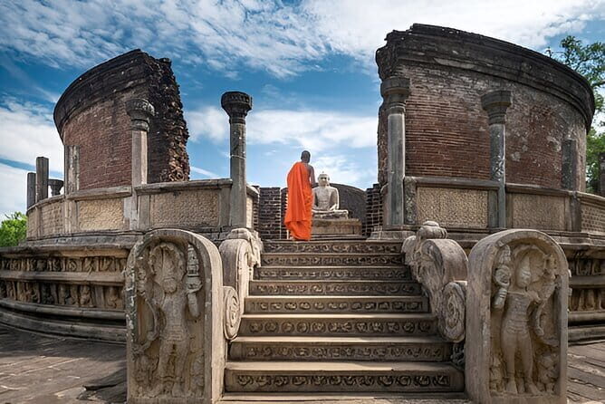 Polonnaruwe Ancient City Cycling Day Tour from Kandy - FAQ