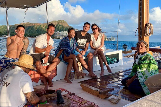 Polynesian Canoe Day Sail - An In-Depth Look at the Polynesian Canoe Day Sail