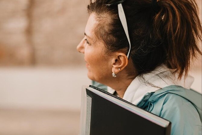 Poly's Island Guided Tour in Folegandros - FAQ