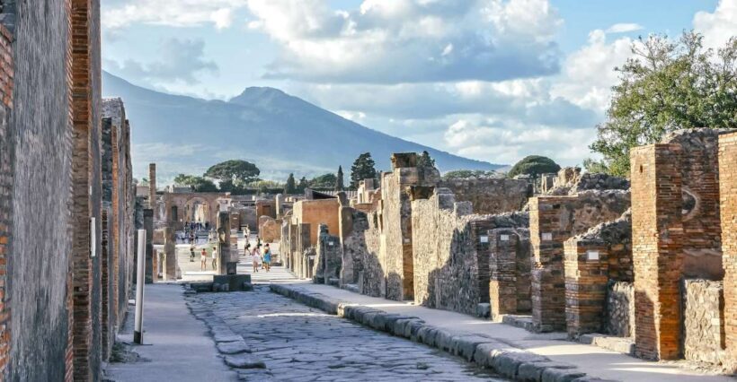 Pompei unveiled: Skip-the-line with exclusive guide - A Walk Through Pompeii’s Ancient Streets