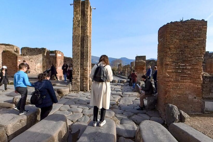 Pompeii: 2 Hours Skip the Line Visit with a Licensed Guide - Introduction