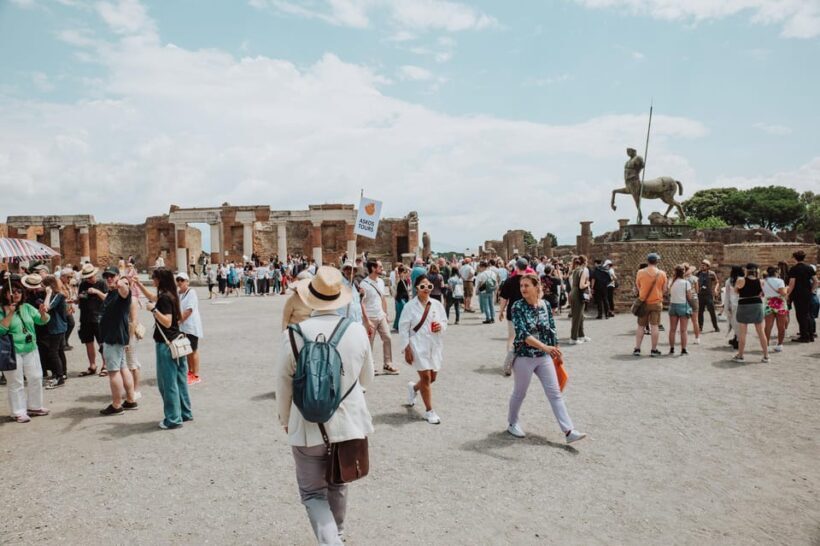 Pompeii and Oplontis: Small Group Tour with an Archaeologist - What to Expect from the Tour