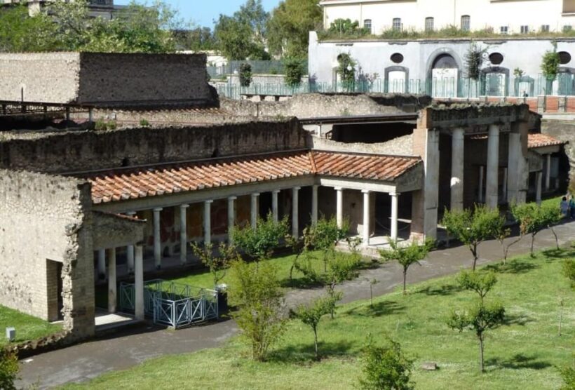 Pompeii and Oplontis: Small Group Tour with an Archaeologist - Practical Details