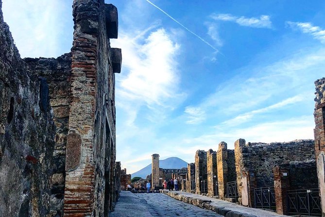 Pompeii and Vesuvius From Sorrento Small Group Tour - Why This Tour Is a Must for History Enthusiasts