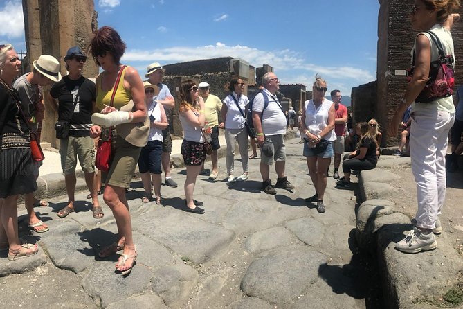 Pompeii and Vesuvius Small Group Tour From Naples With Pizza - Cancellation and Refund Policy