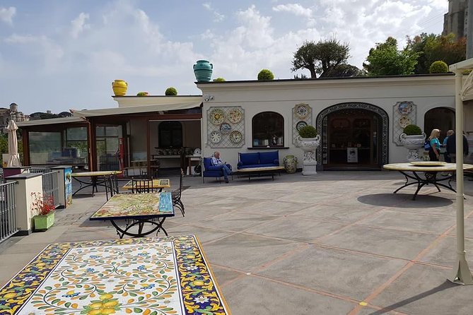 Pompeii and wine testing from Naples or Sorrento - FAQ