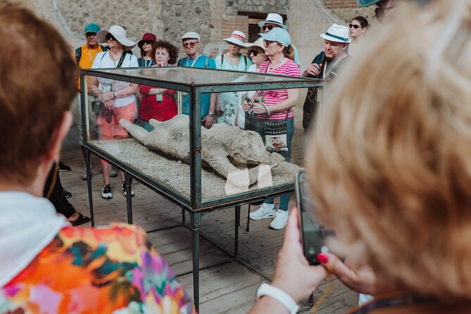Pompeii Archaeological Small-Group tour for 15 people - In-Depth Look at the Pompeii Small-Group Tour