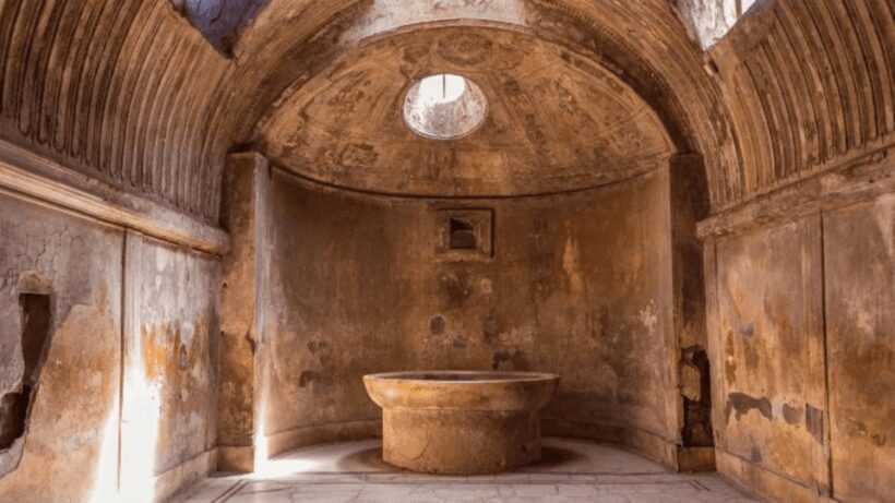 Pompeii Audioguide - TravelMate app for your smartphone - Authenticity and Engagement