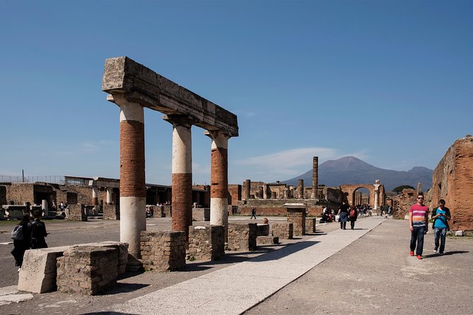 Pompeii excavations: skip-the-line private tour - The Value of This Tour