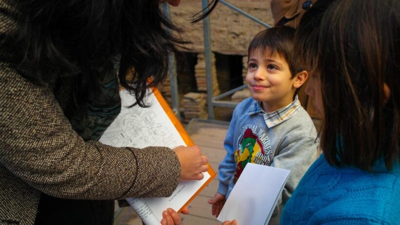 Pompeii: Family-Friendly Guided Walking Tour with Activities - Key Points
