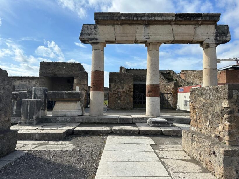 Pompeii from Sorrento: transfer + entry ticket + guided tour - Insights from Travelers and Practical Tips