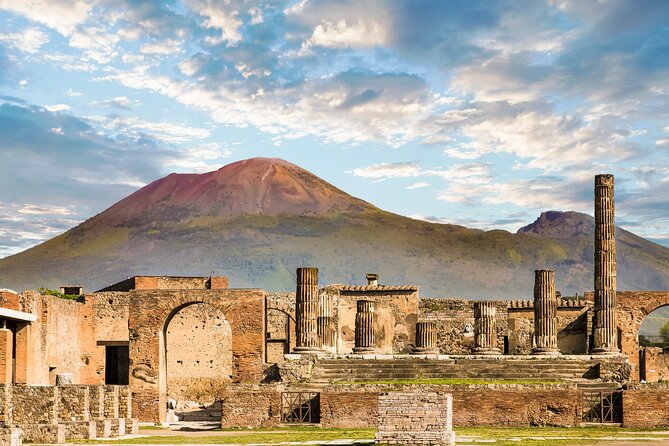 Pompeii Guided Group Tour Plus Entry Ticket - Meeting and Pickup Information
