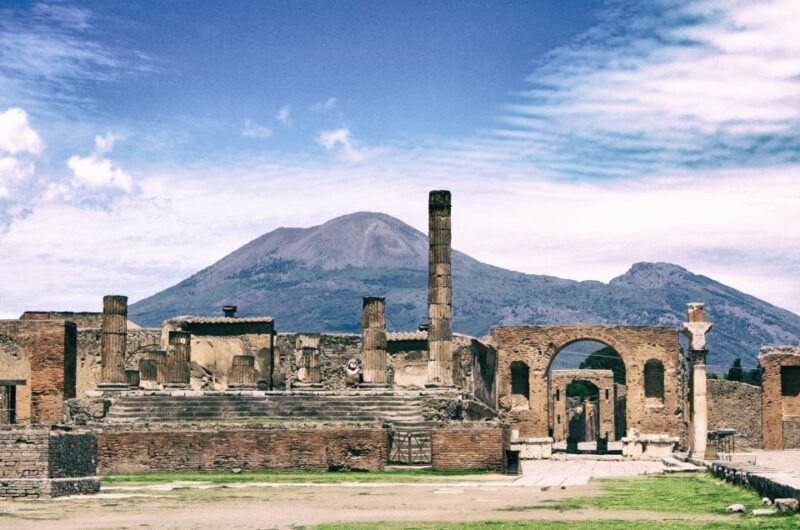 Pompeii: Guided Tour and Lunch - Experience Highlights