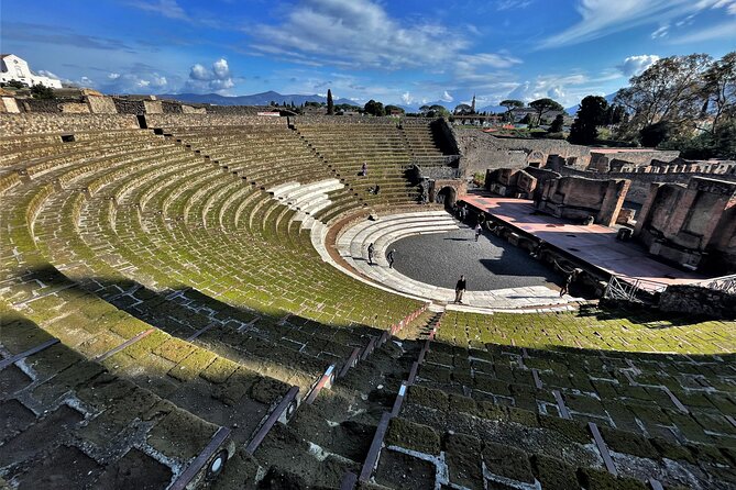 Pompeii Guided Tour from Naples with Skip-the-Line Entry - The Experience of Visiting Pompeii