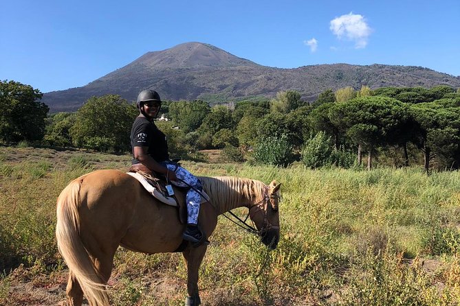 Pompeii Guided Tour & Horse Riding on Vesuvius with Lunch - Horseback Riding on Vesuvius’s Slopes