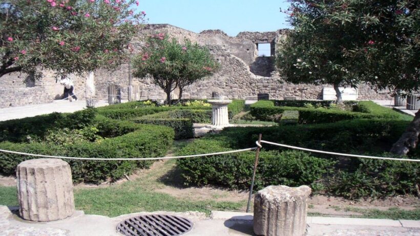 Pompeii Half-Day Coach Tour from Sorrento - FAQ