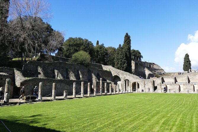 Pompeii Half Day Trip From Naples - Group Size and Weather Considerations