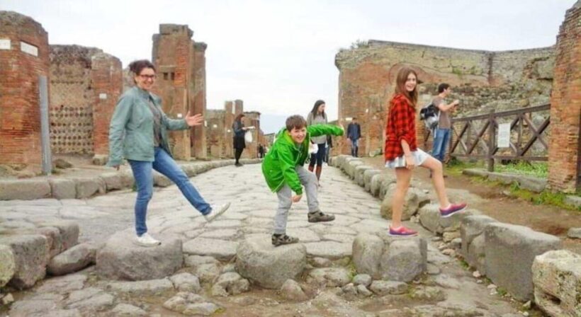 Pompeii: Happy Tour for Children - Key Points