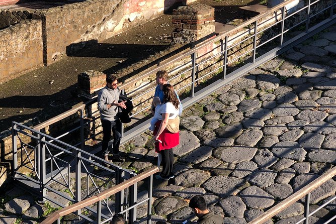 Pompeii Private Guided Tour Skip the Line - Exploring the Ancient City of Pompeii