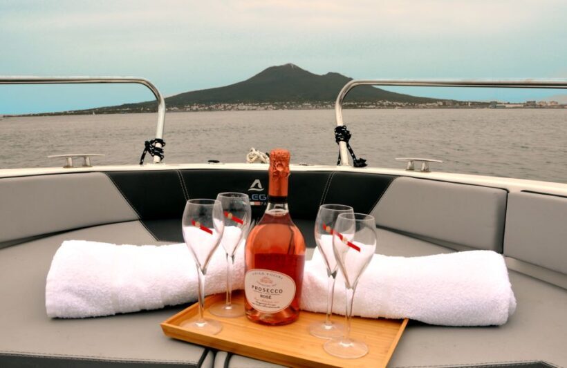 Pompeii: Private Sunset Cuise with Prosecco and Limoncello - A Close Look at the Experience