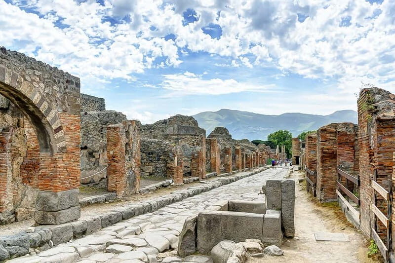 Pompeii Ruins Private Tour with Optional Skip-the-Line Entry - Authentic Encounters and Practical Tips