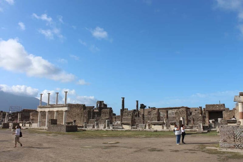 Pompeii: Skip-the-Line Guided Archaeological Discovery Tour - The Cost and Its Value