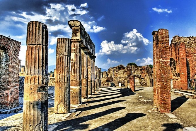 Pompeii, the Lives of the Ancients W/ Ticket Included - Navigating the Pompeii Tour With a Small-Group Experience