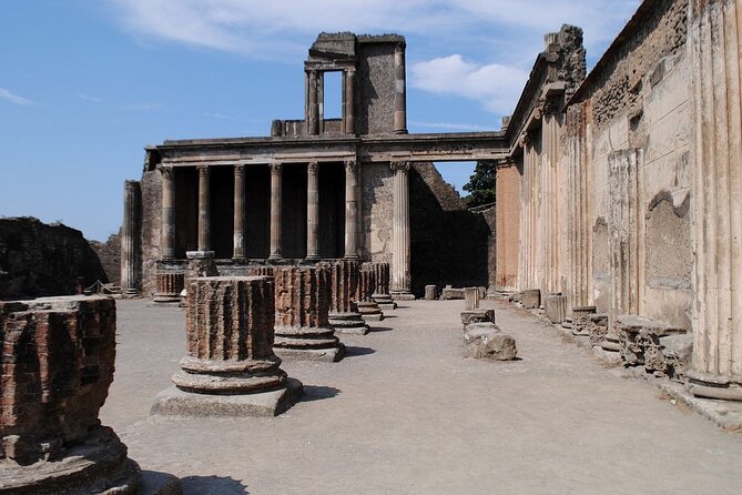 Pompeii Tour With Lunch and Wine Tasting From Positano - Understanding the Pricing and Booking Options