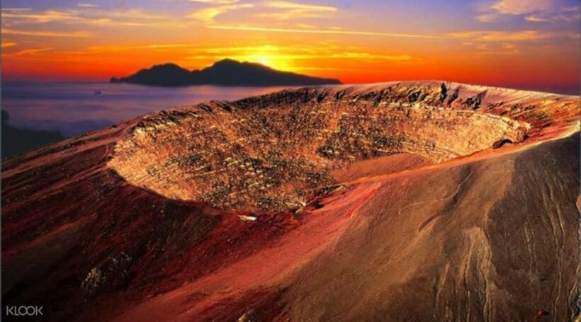 Pompeii: Vesuvius at Sunset - The Practical Details