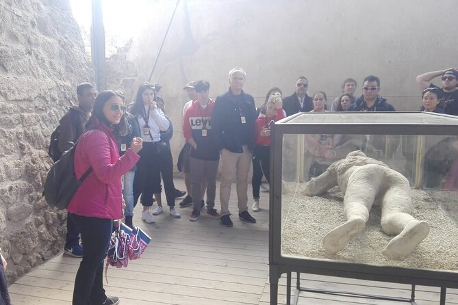 Pompeii With Wine Tasting and Lunch From Naples - Indulging in Vineyard Delights