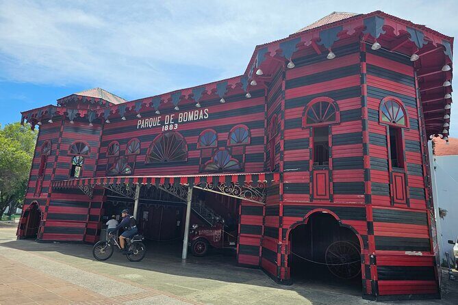 Ponce: Walking City Tour, Entry Seralles Museum & Dinner Included - Who Should Consider This Tour?