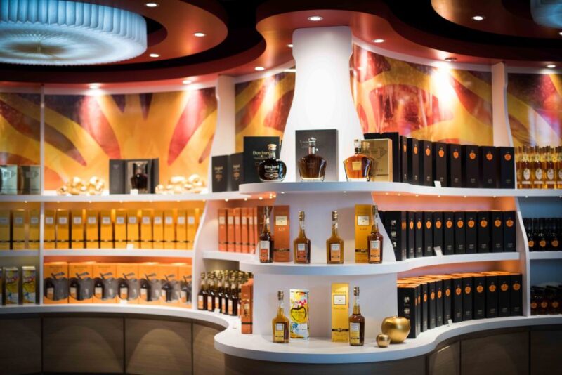 Pont-L'évêque: PERE MAGLOIRE DISTILLERY Entry With Tastings - Visitor Information