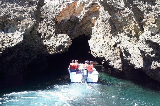 Ponta Da Piedade Coastal Tour in Lagos, Algarve - The Role of the Local Guide in the Tour Experience