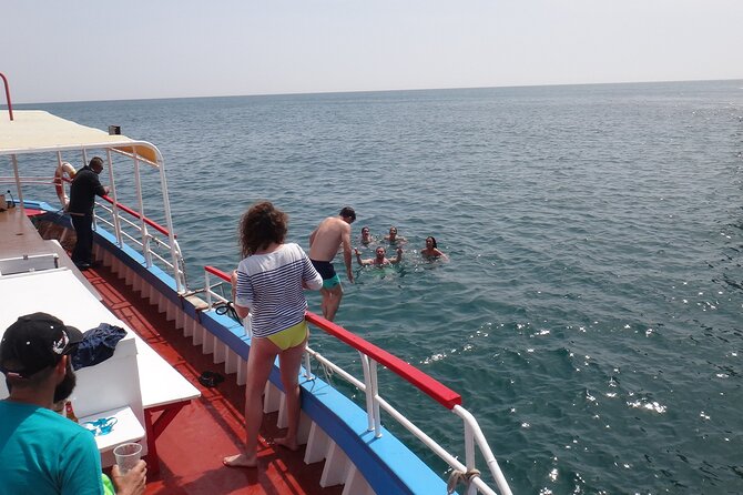 Ponta Da Piedade Costal Cruise and Caves-2h - Wildlife Viewing Opportunities