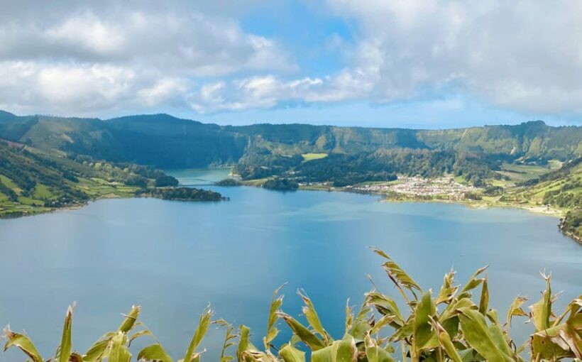 Ponta Delgada: Half-Day 4x4 Sete Cidades Trip - Authentic, Local Insights