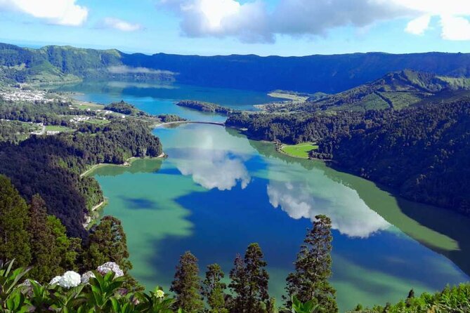 Ponta Delgada: Shore Excursion, Sete Cidades, Blue & Green Lake - Itinerary Breakdown: What You’ll See and Do