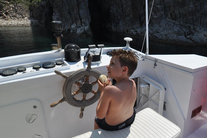 Ponza Island 5 hr Boat Excursion with Swimming Stops and Lunch - Who Should Consider This Tour?