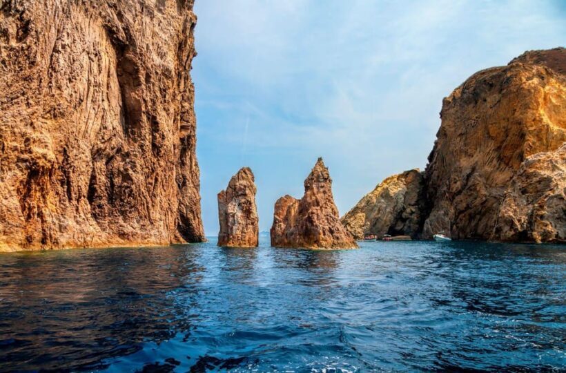 Ponza + island tour with spaghetti. - Key Points