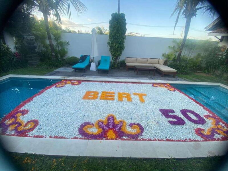 Pool Flower Decorations Bali: Birthday-Honeymoon-Anniversary - Key Points