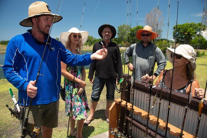 Port Douglas Tour Hook-A-Barra with Lunch - FAQ