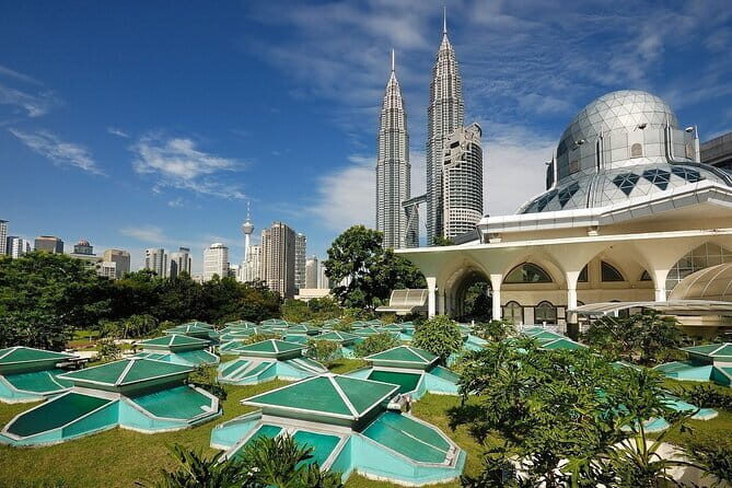Port Klang Terminal To Kuala Lumpur City Tour with Lunch Sharing Basis SIC - The Lunch Experience