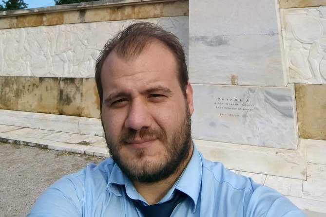 Port of Piraeus to Athens City Centre - Booking Process and Pricing