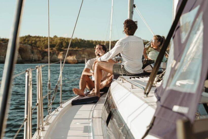 Portimao: Half-Day Sailing Yacht Cruise to the Benagil Caves - What Travelers Say