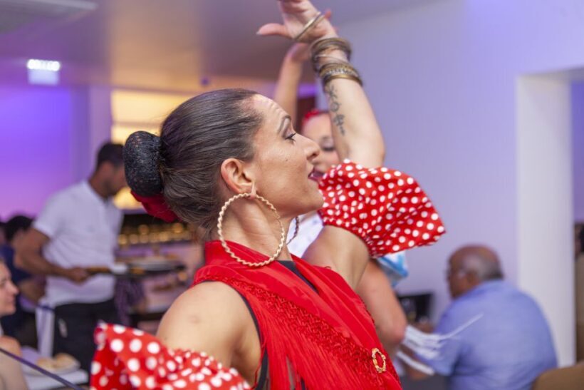 Portimão: Spanish Nights Sevillian Dance & Tapas Tasting - Authenticity and Local Flavor