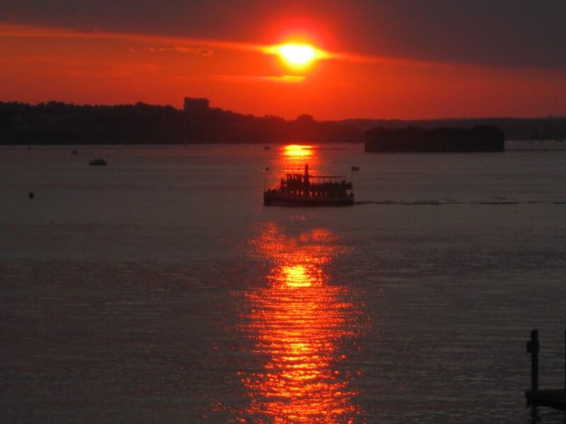 Portland: Casco Bay Sunset and Lighthouse Cruise - FAQ