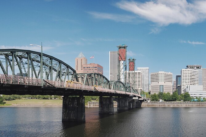 Portland City Tour: Views and News - Meet Our Knowledgeable Guides