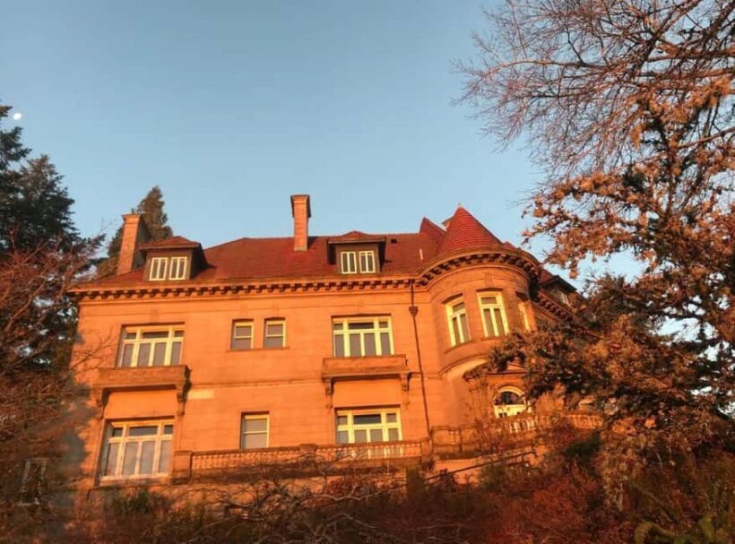 Portland: City Tour with Rose Garden and Donut Tasting - Exploring Portland in 3 Hours: What to Expect